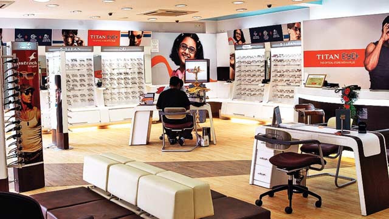 With three lens units, Titan plans eyewear ramp-up