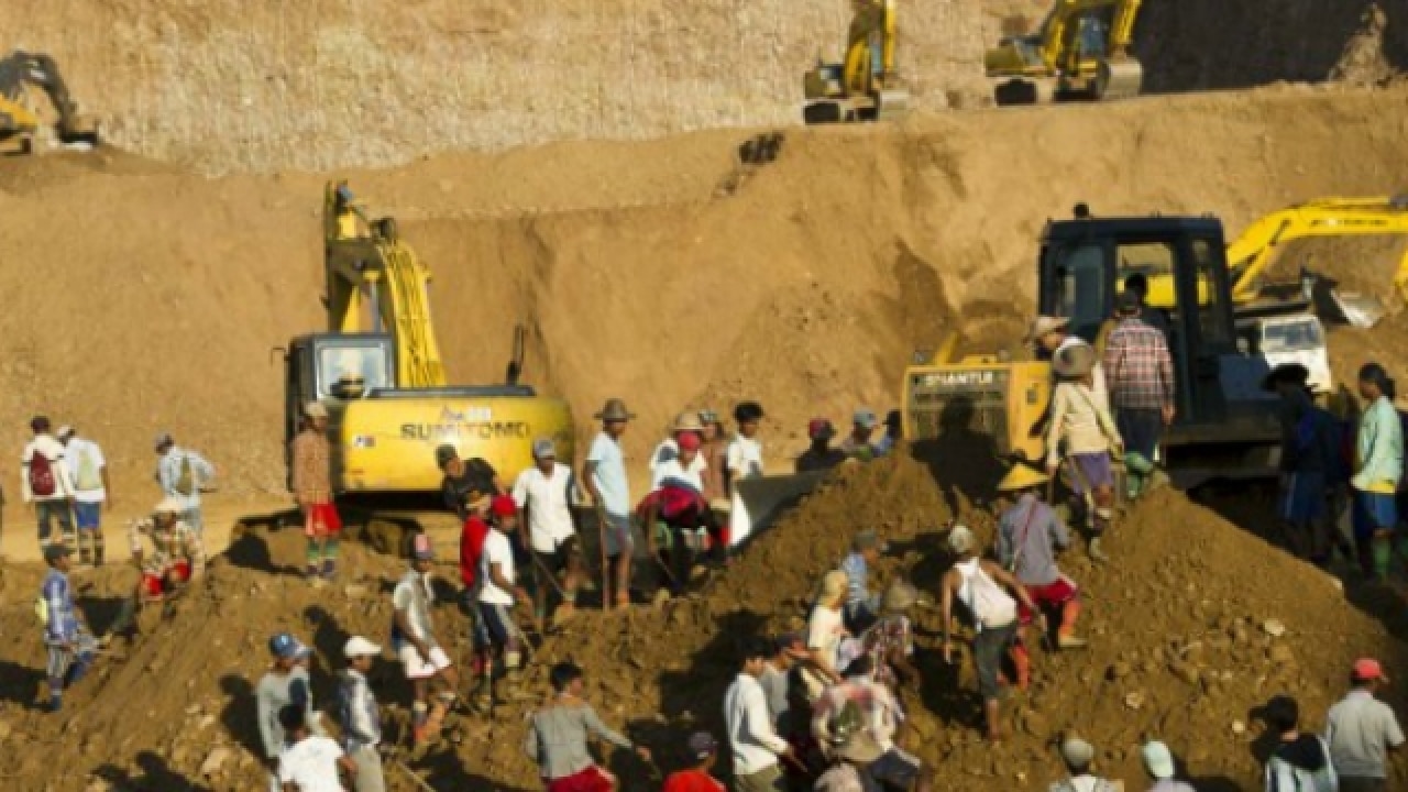 Myanmar: Pit collapse kills at least 13 in jade-mining district