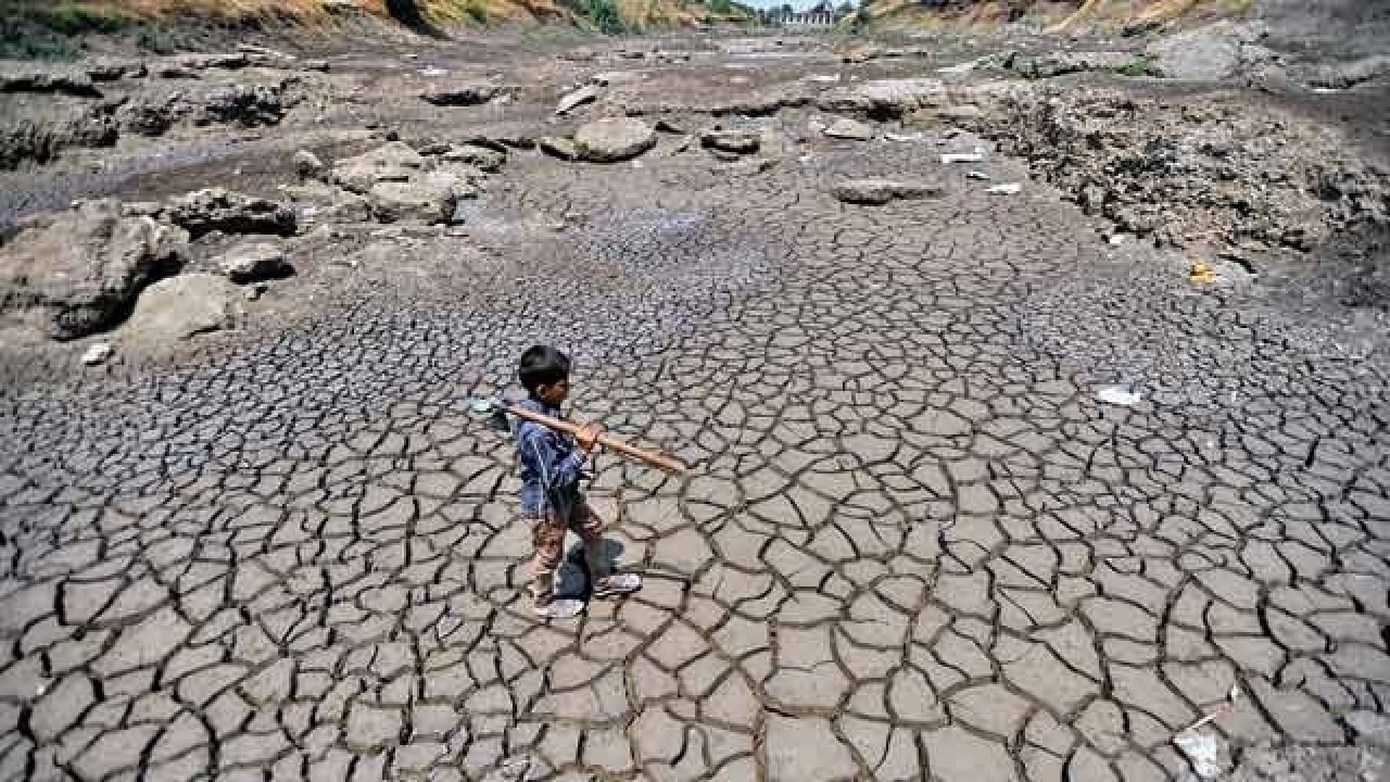 Amid Drought Swimming Pool Built At Dfo S Residence In Chhattisgarh