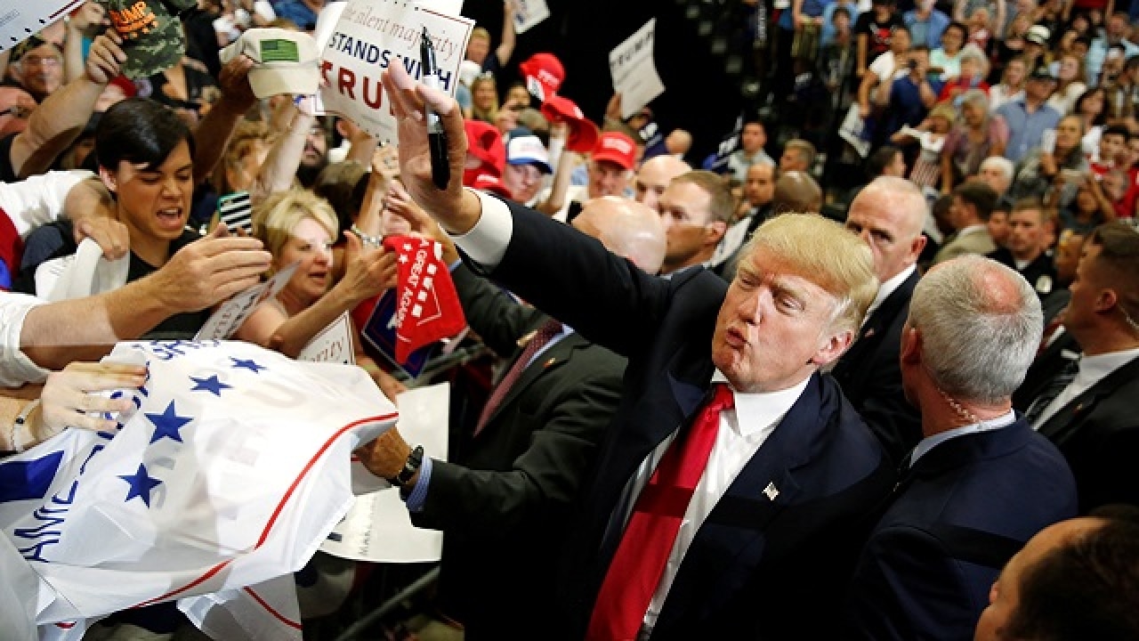 US Elections 2016: Donald Trump wins Washington primary, one step away ...