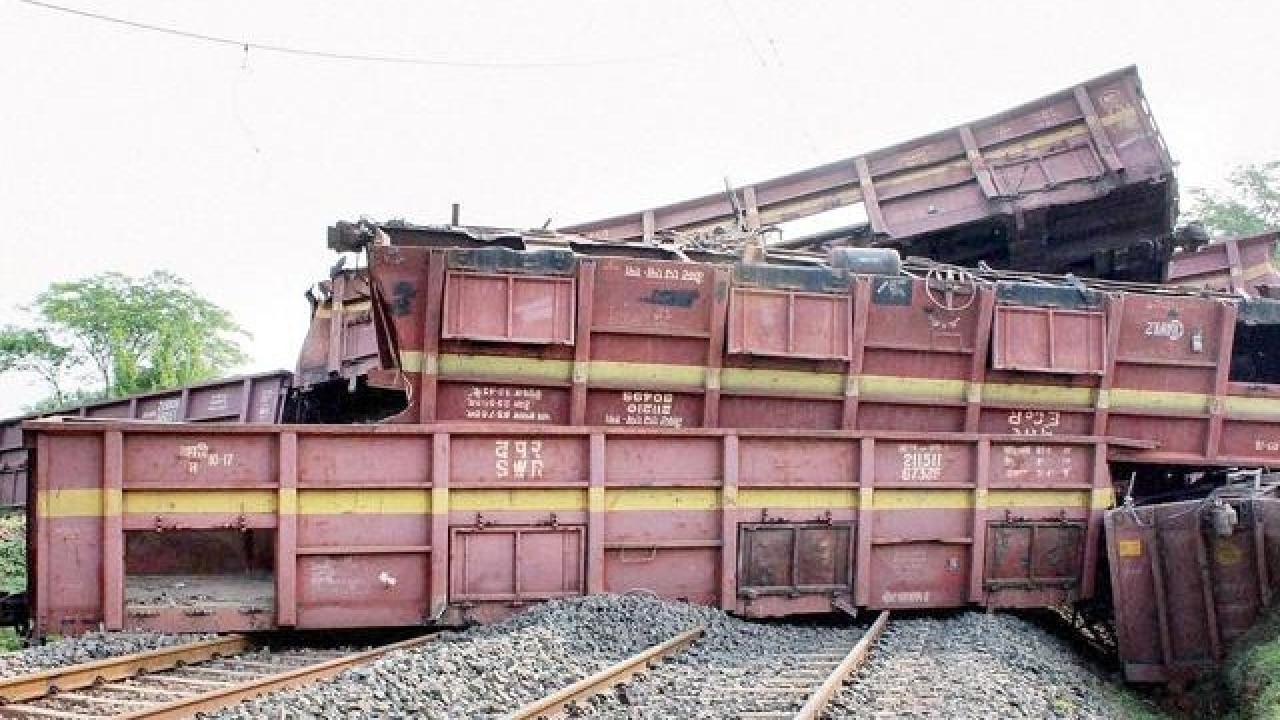 West Bengal: Engine train rams goods train; guard critically injured