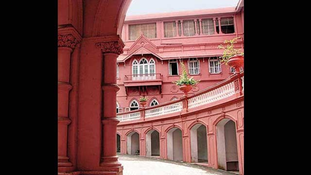 Teachers and students pay tribute as Sophia College for Women turns 75