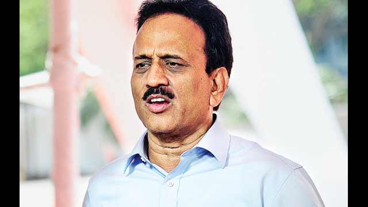 Land row: CMO seeks detailed report of Girish Mahajan's land deal