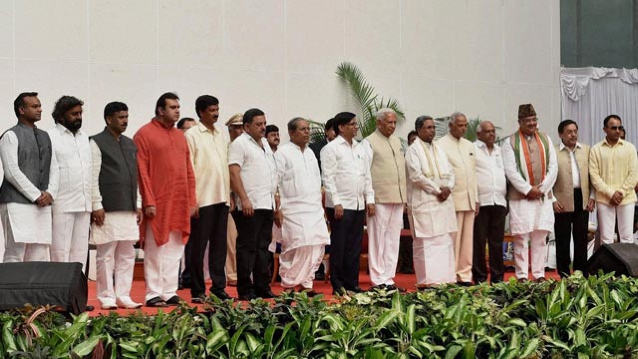 Karnataka Congress crisis: After Ambareesh's resignation, 5-6 more MLAs ...