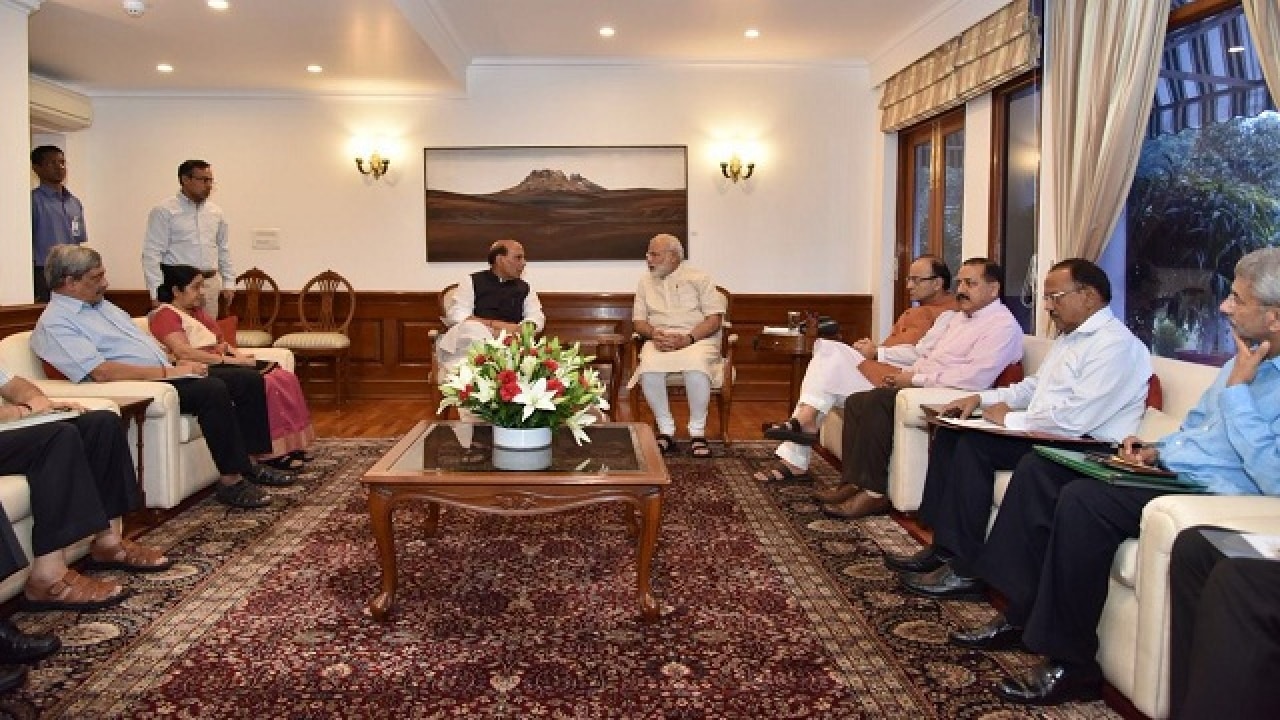 Live updates| Kashmir unrest: Modi chairs high-level meeting; Jitendra ...