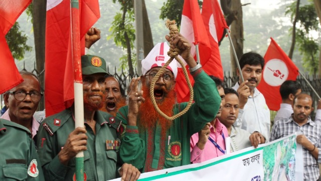 Bangladesh: Three given death sentences in 1971 war crimes