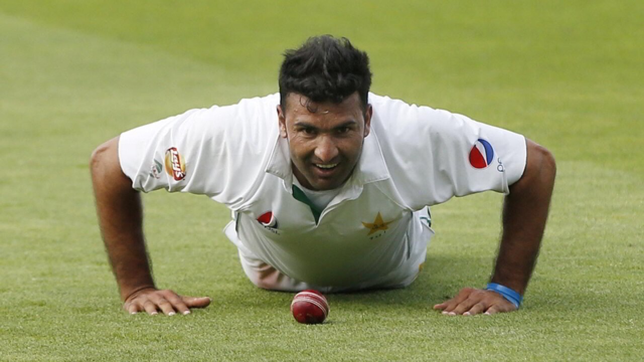 England v/s Pakistan 3rd Test: Sohail takes five wickets, England all ...