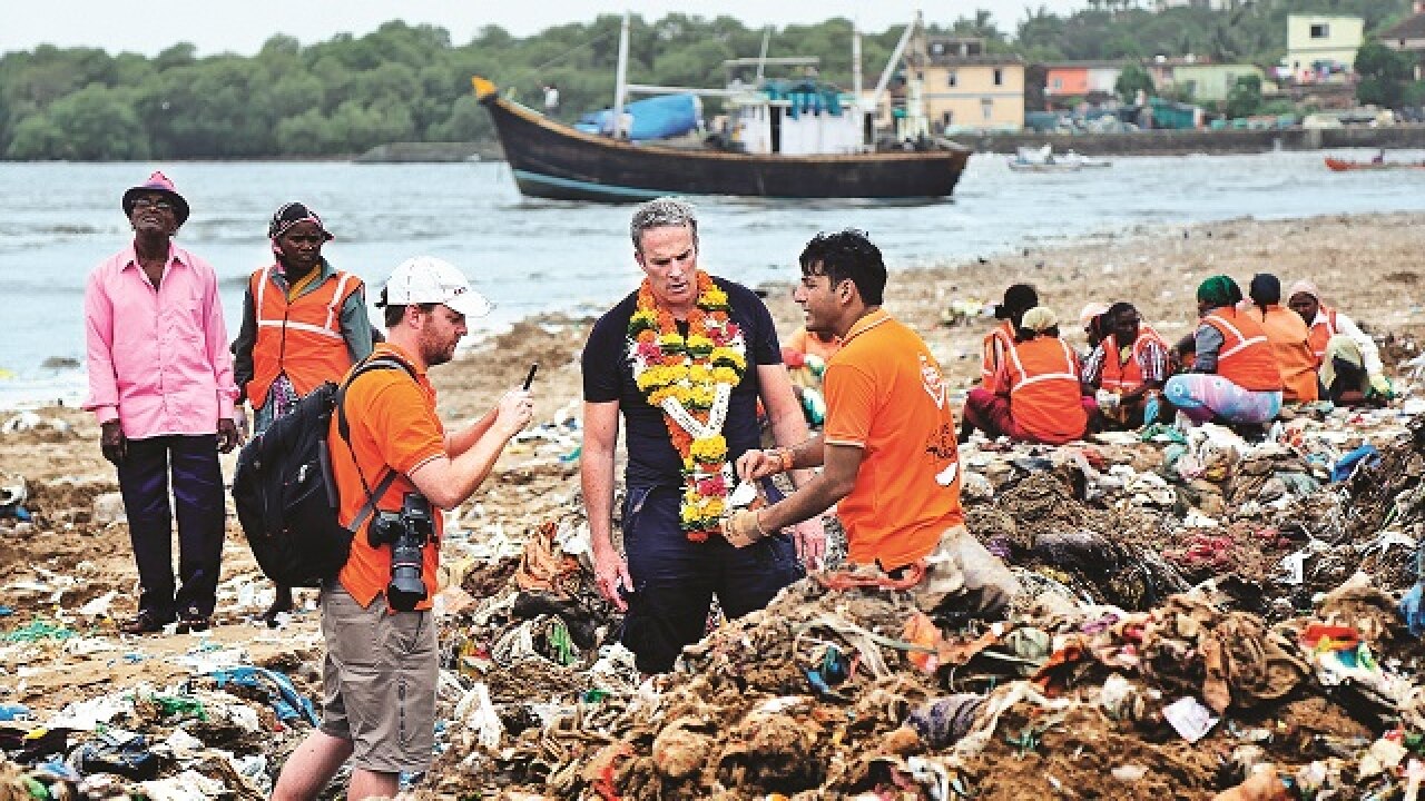UN Patron of Oceans joined Versova Residents in beach clean-up drive