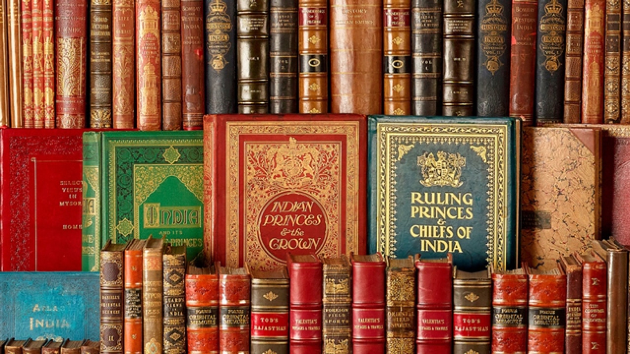 Antiquarian Books Auction sees Enthusiastic Bidding