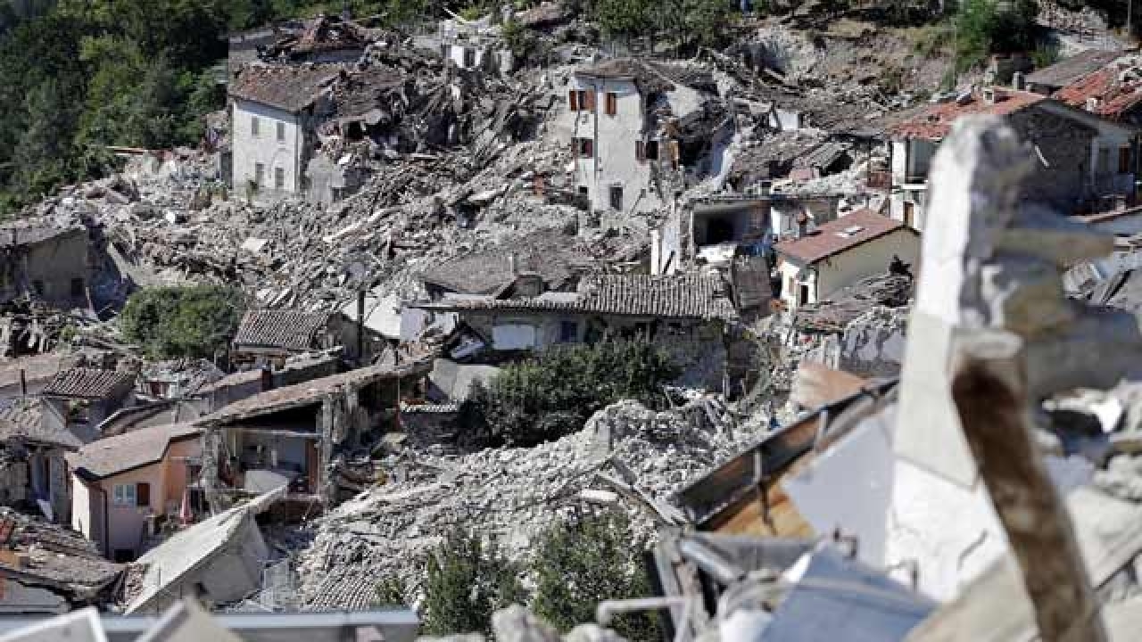 Italy earthquake: Death toll climbs to 267 as aftershocks continue