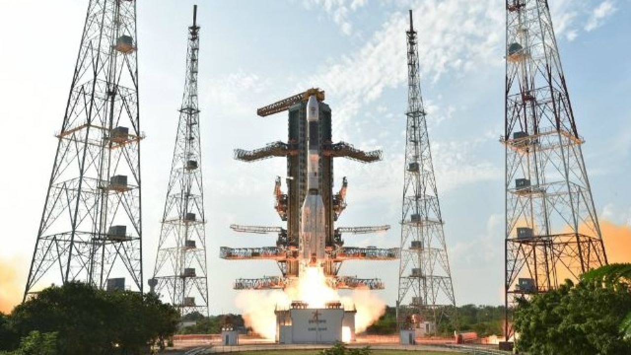 Check out the first image taken by ISRO's INSAT-3DR