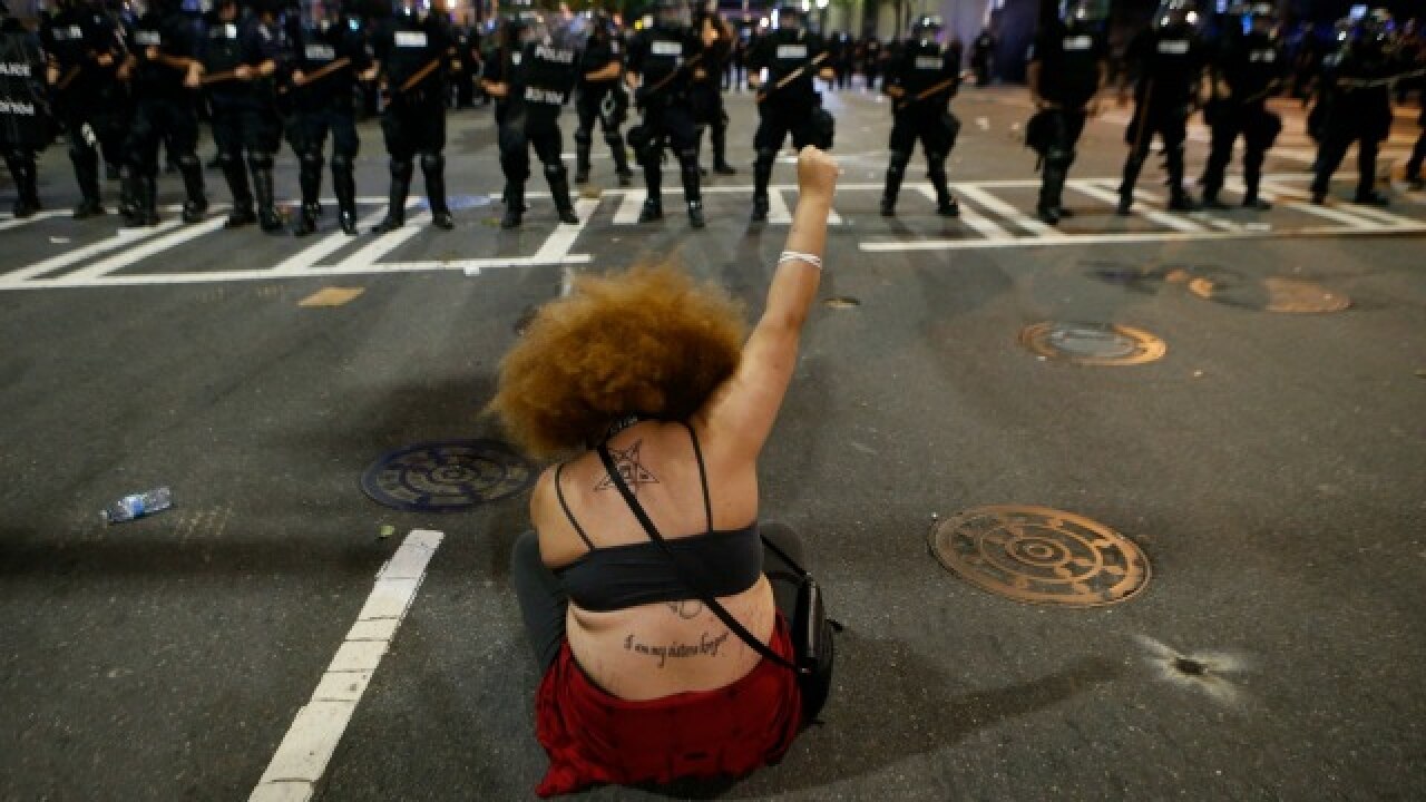 In Pictures | Charlotte protest: Deadly riots in wake of Keith Scott ...