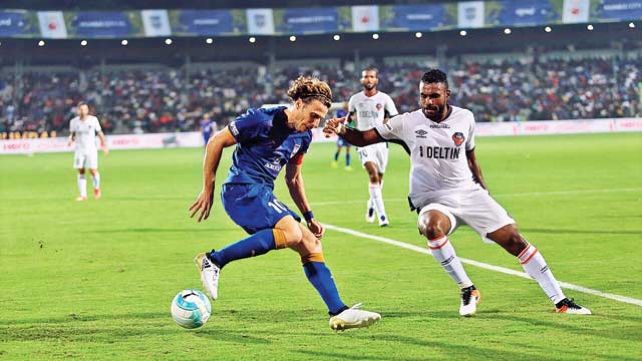 ISL 2016: FC Goa's maiden win adds to Mumbai's woes