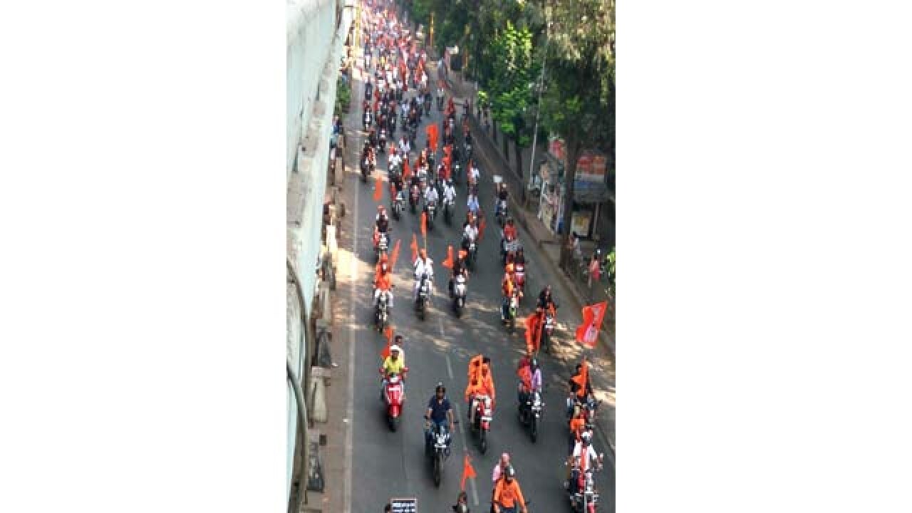 Marathas hold massive 'warm up' bike rally in Mumbai