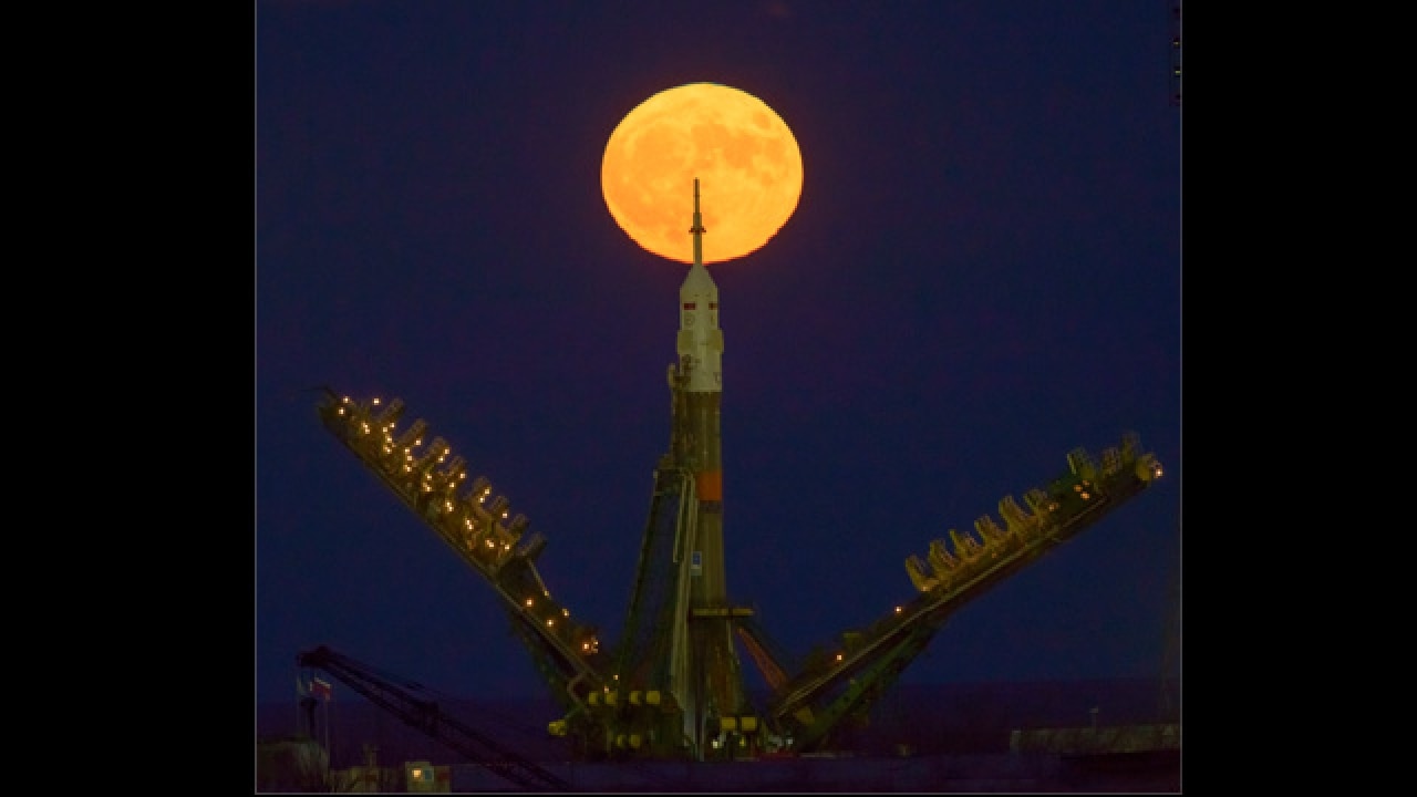 In Pictures | The 'supermoon' seen in India and across the world