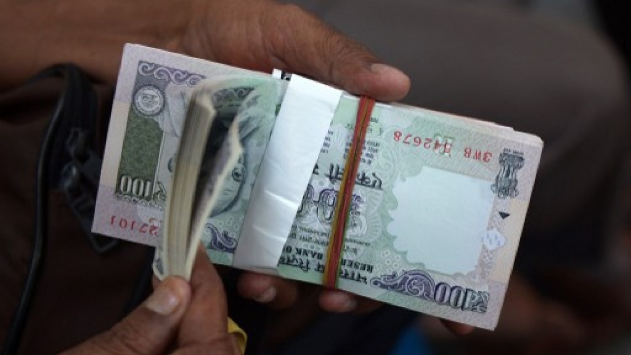 Maharashtra: 6 booked for 'swindling' cash to the tune of over Rs 9 lakh