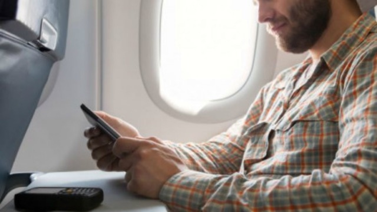 In-flight phone calls could be coming to US