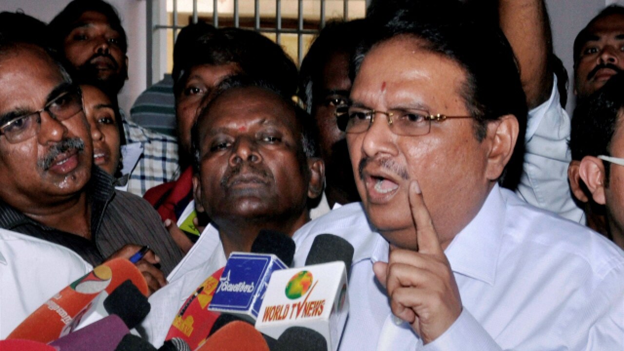 BJP accuses Rama Mohana Rao of 'doing politics' by thanking Rahul and ... BJP accuses Rama Mohana Rao of 'doing politics' by thanking Rahul and ...