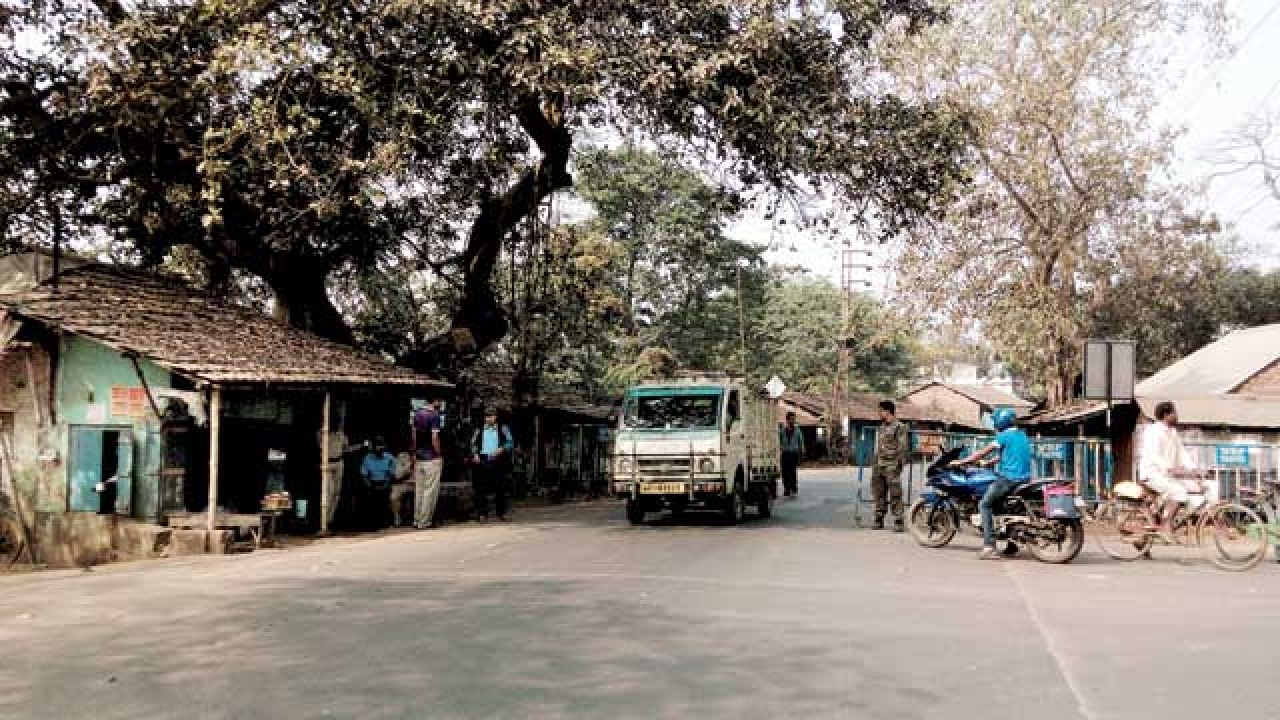 Dhulagarh out of bounds for mediapersons, Opposition