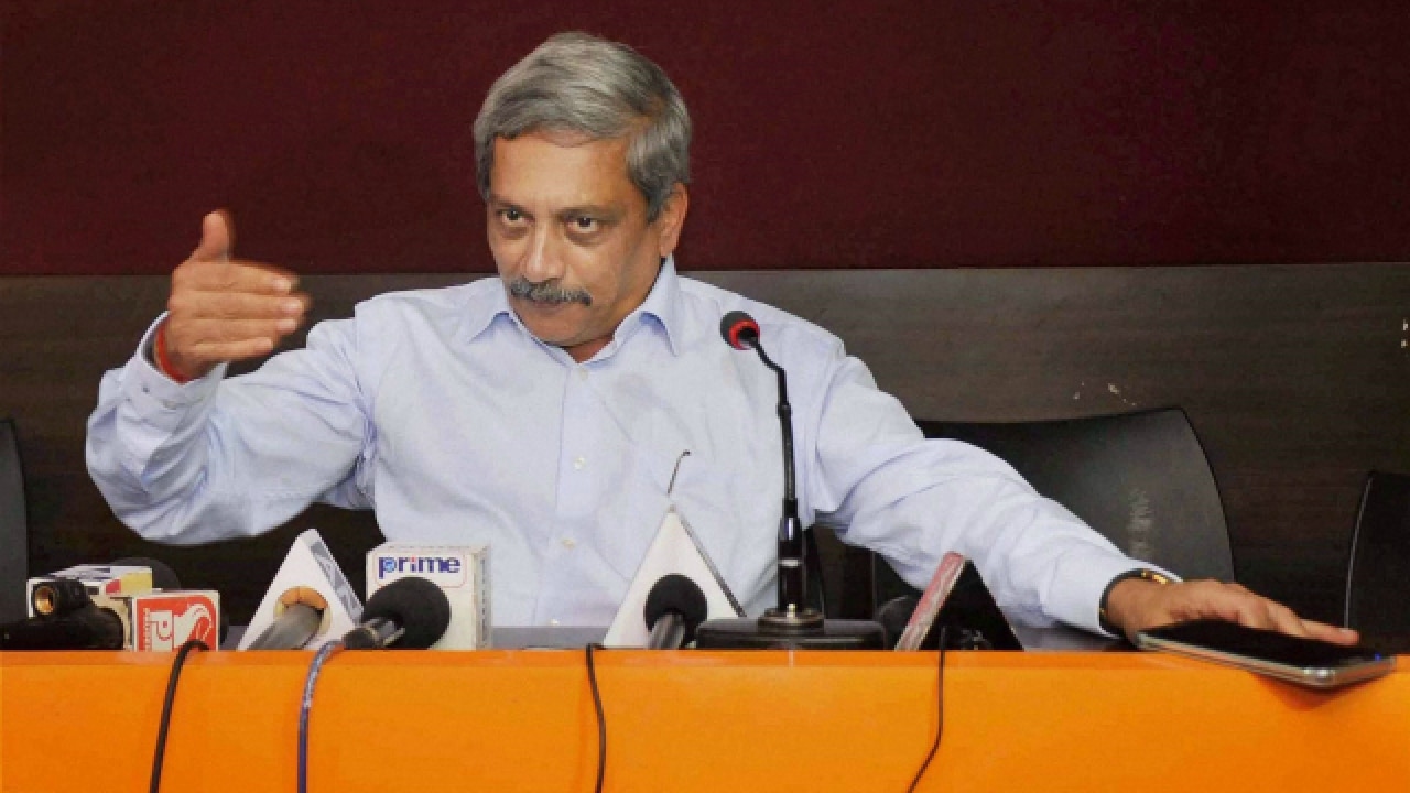 India to select one more single engine fighter than Tejas: Manohar Parrikar