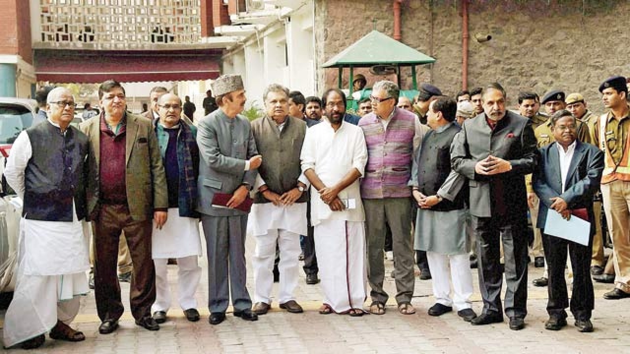 Union Budget: Opposition cries foul, the ball in EC's court