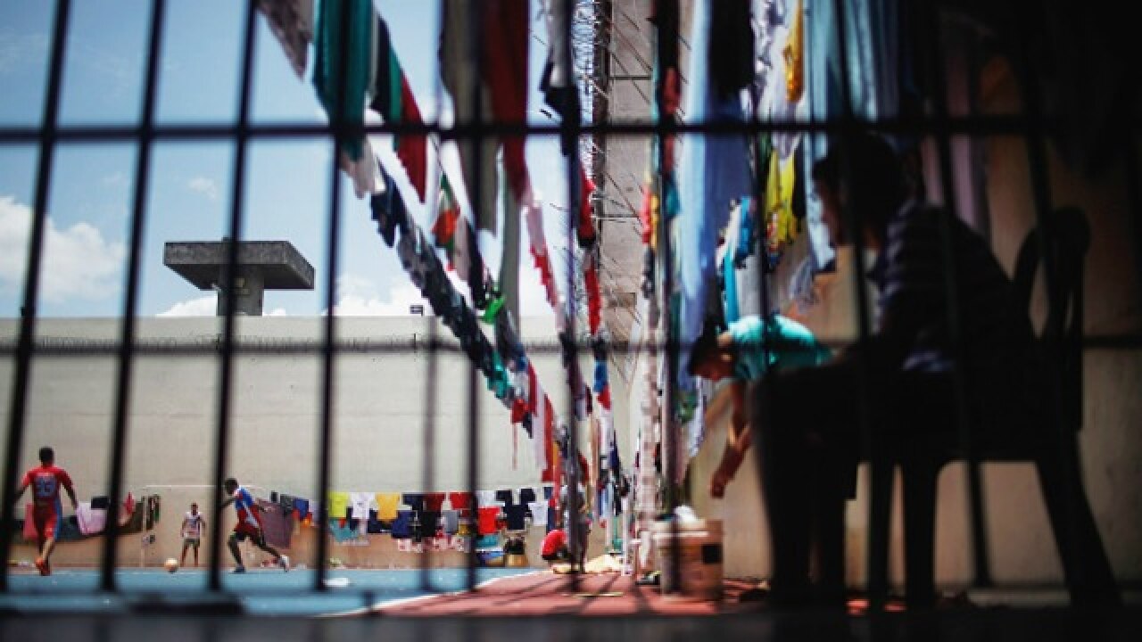 Brazil: At least 33 prisoners killed in new prison uprising