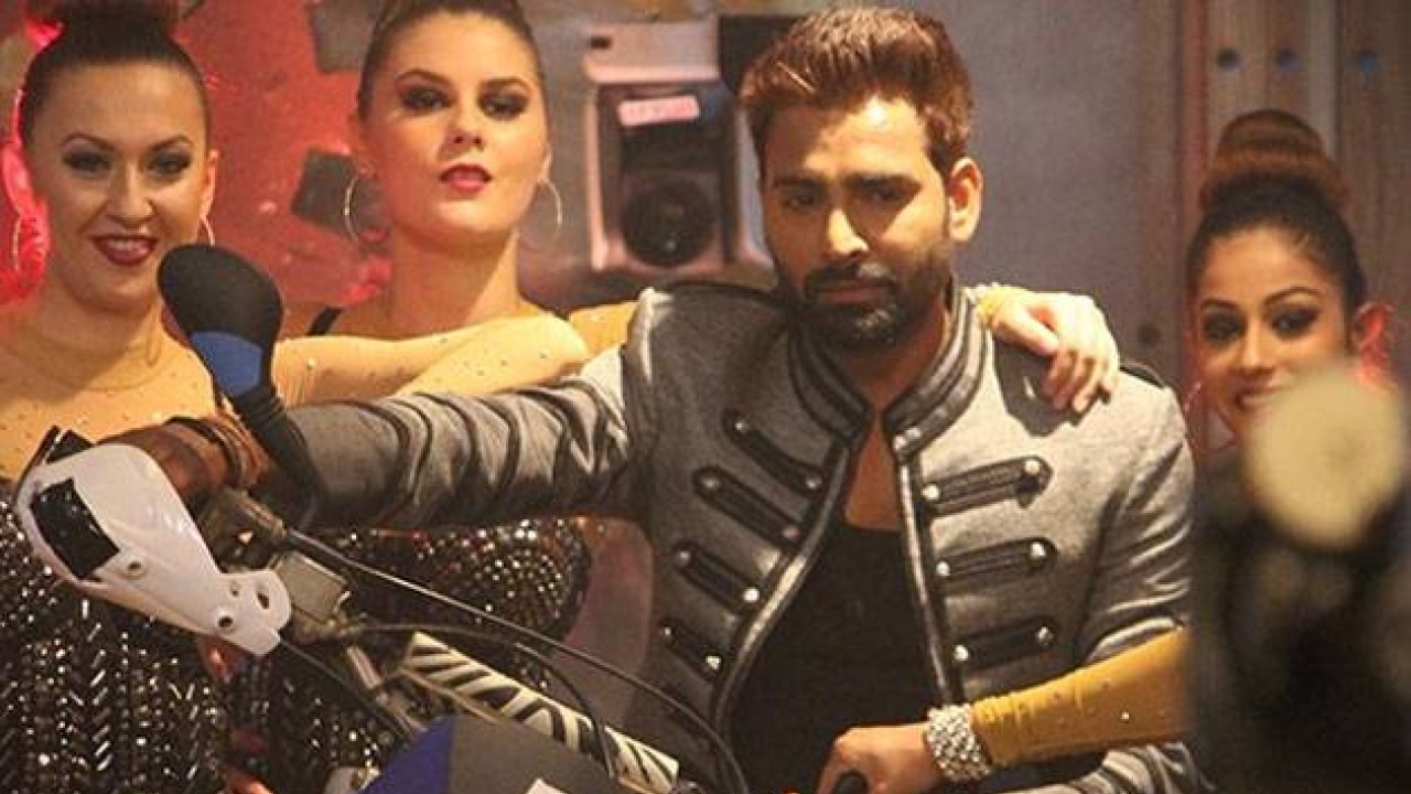 Check out first pictures of Manveer Gurjar's winning moment from Bigg ...