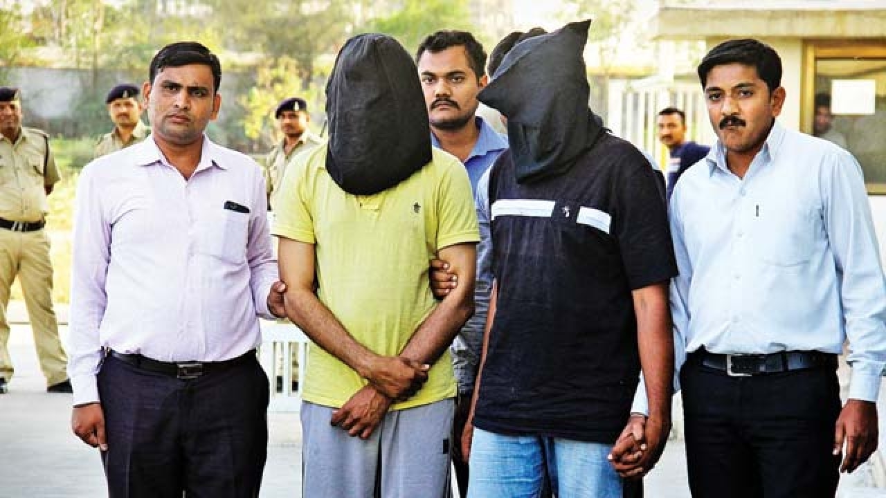 Gujarat ATS arrests 2 men with Islamic State links; brothers were ...