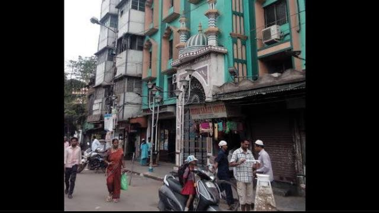 Minor communal tension at Kidderpore area in Kolkata on Thursday evening