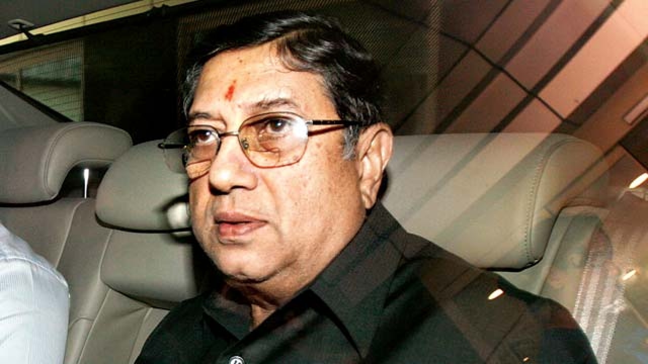 N Srinivasan attends BCCI meeting, but cannot get past SC verdict