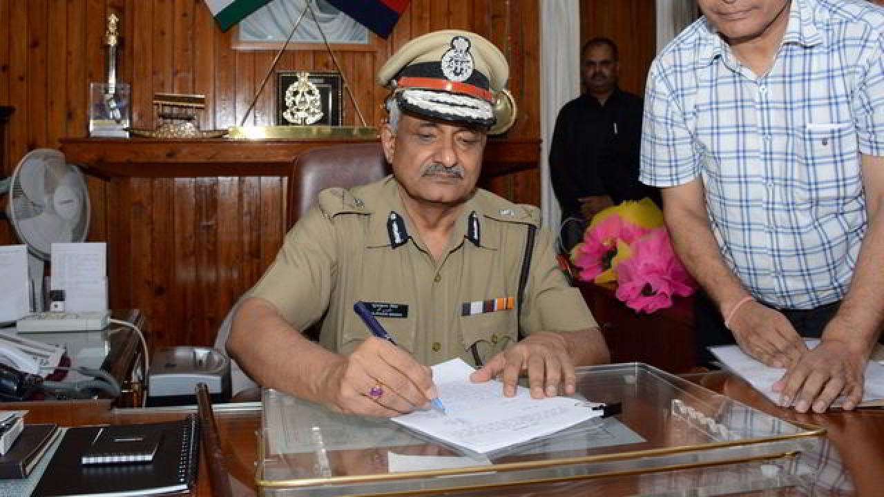 Yogi Adityanth's new UP DGP talks tough, ready to crack down on cow ...