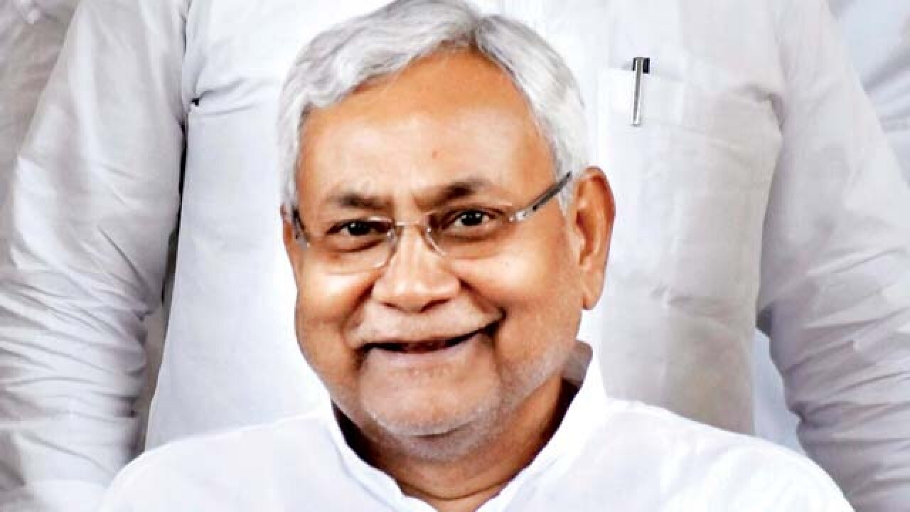 Nitish Kumar gets taste of 'VIP culture' angst at IGIA