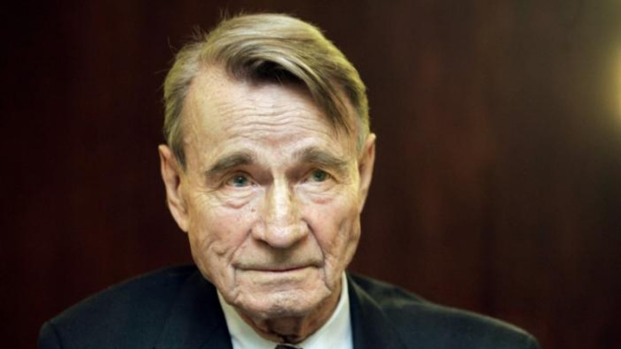 Finland's former President Mauno Koivisto dies at 93