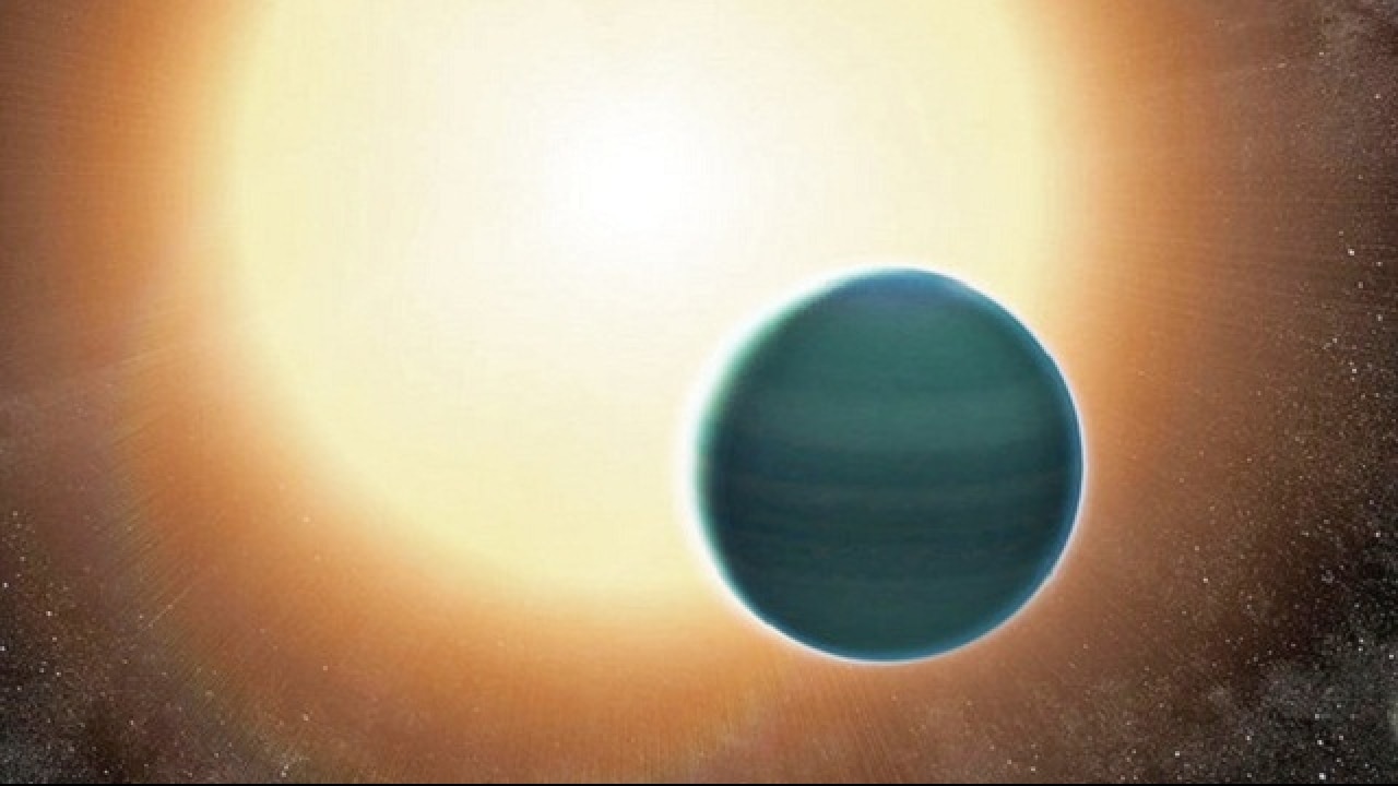 NASA detects signs of water on distant 'warm Neptune'