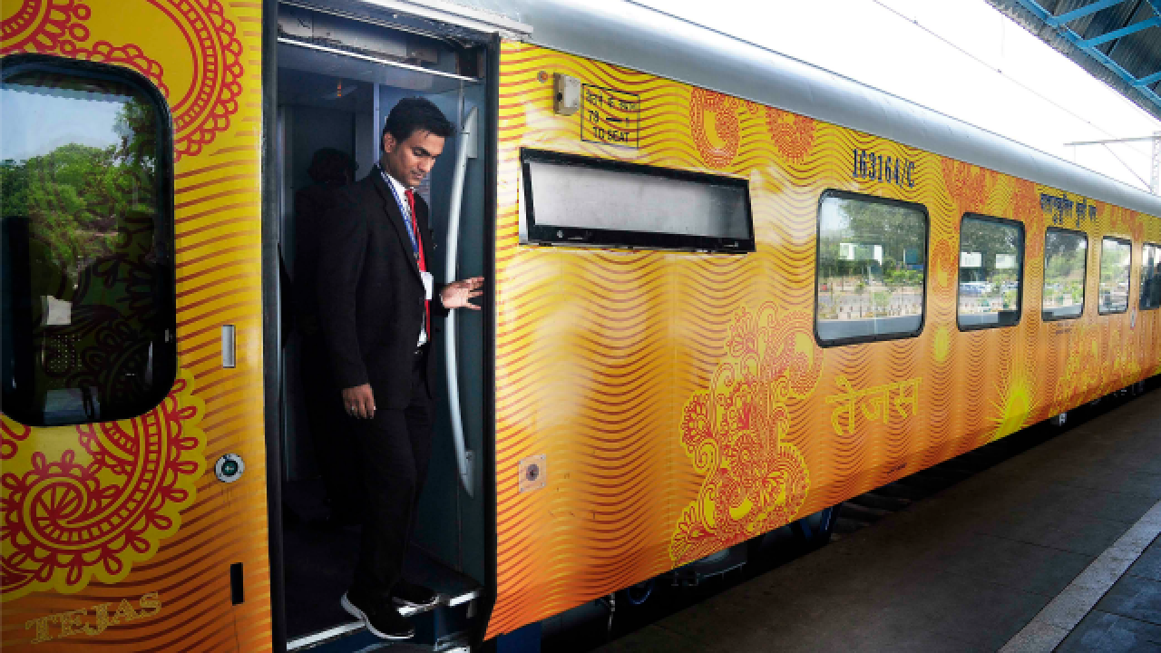 In Pics | A sneak-peek at India's first luxurious train Tejas Express ...