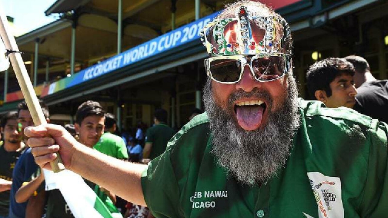 You won't believe why die-hard Pakistan cricket fan 'Chacha Chicago ...