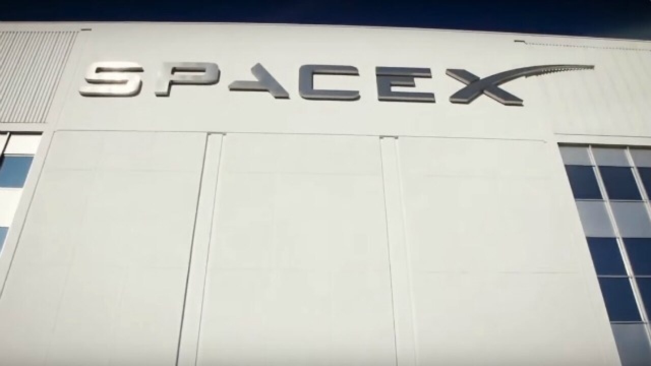 SpaceX to take recycling to new level by reusing capsule