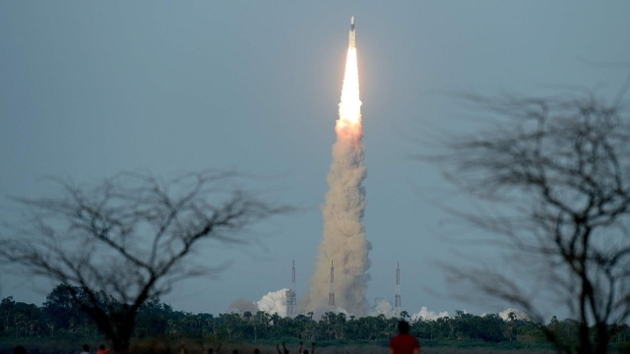 WATCH: ISRO's heaviest rocket GSLV Mark III, carrying communication ...