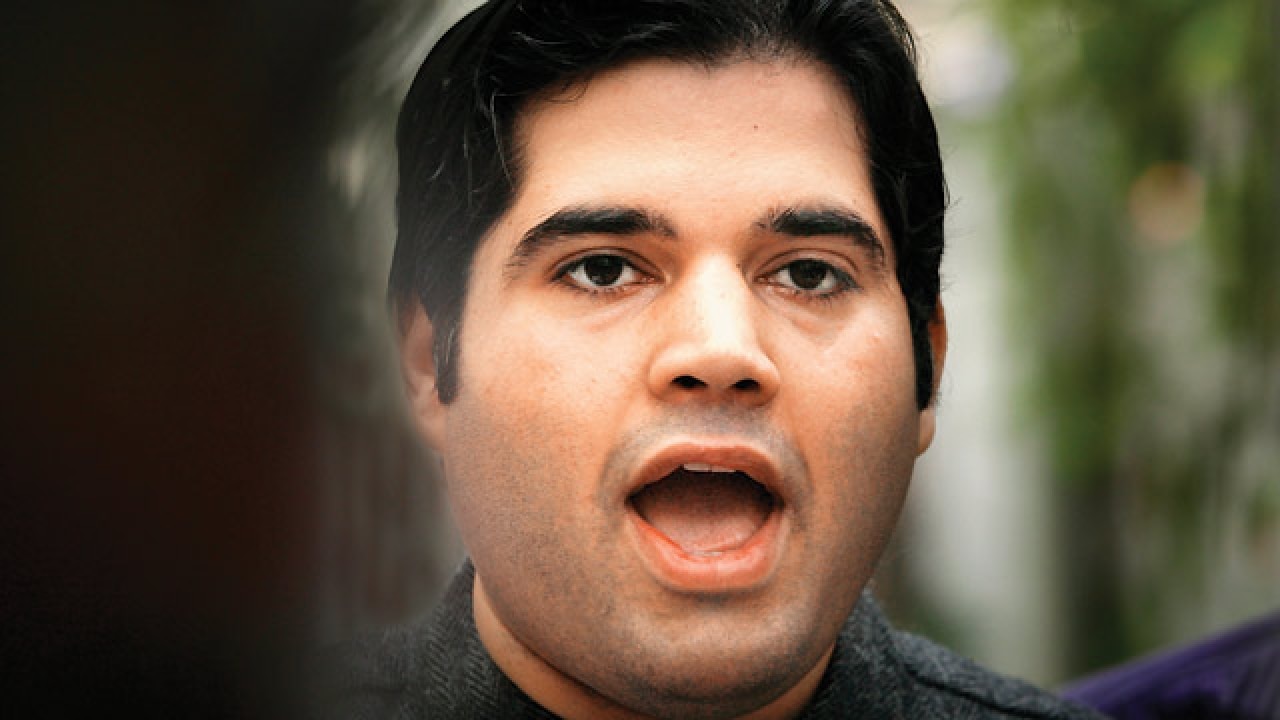 Will Varun Gandhi finally make his Ghar Wapsi to Congress?