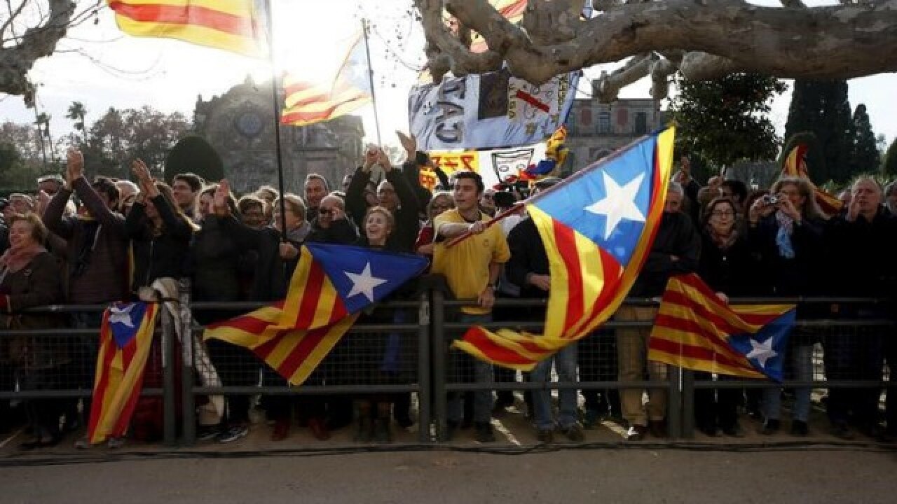 Spain: Catalonia calls October referendum on independence from Spain