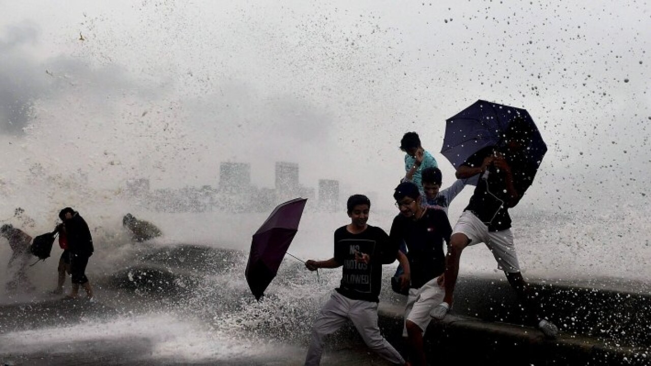 Monsoon 2017 Heavy Rains Lash Coastal Maharashtra Waterlogging In