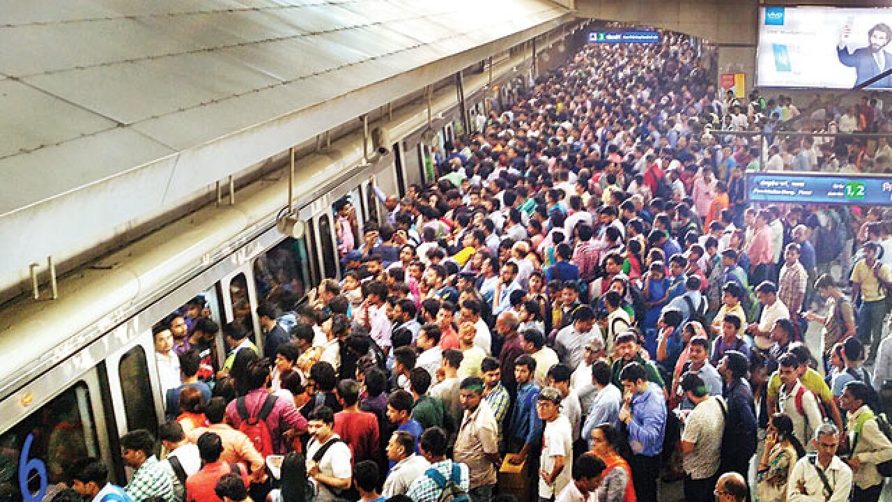 Delhi Metro: Technical snag leaves hundreds stranded