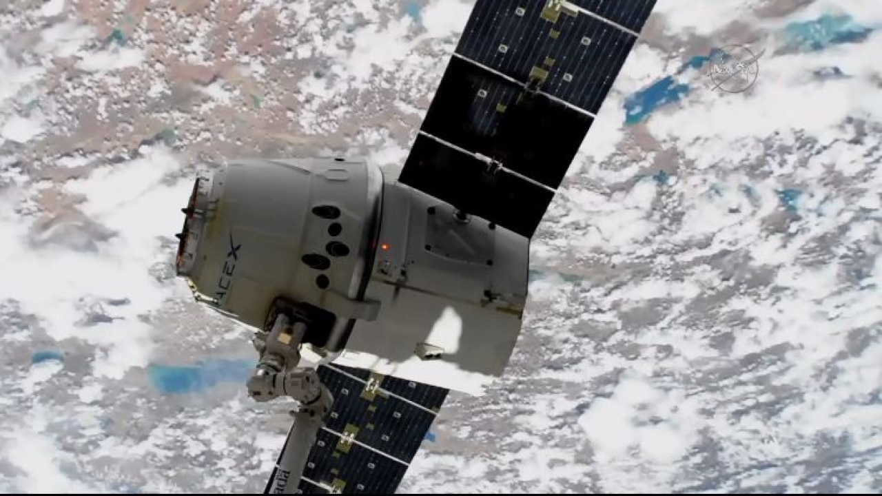 SpaceX's Dragon Capsule returns to Earth after 2nd space station trip