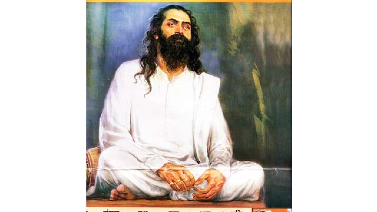 Govt push to deify Golwalkar