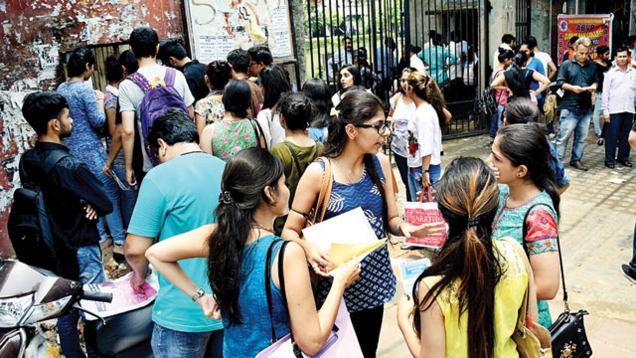 DU aspirants queue up at South Campus