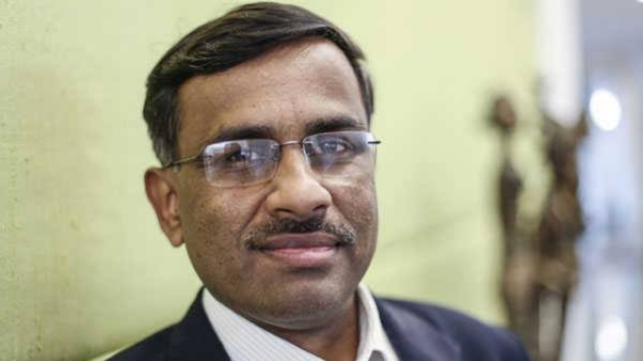 Top priorty to resolve regulatory issues: NSE chief Vikram Limaye