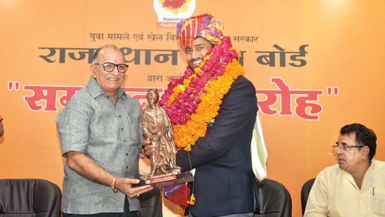 Para gold medalist Sundar Gurjar felicitated with Rs 5 lakh