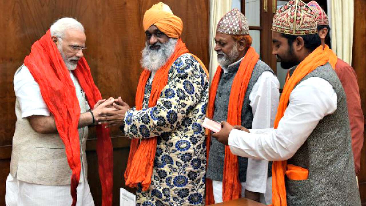 PM Modi meets Sufi Saint Christi, urges to promote peace and harmony in ...