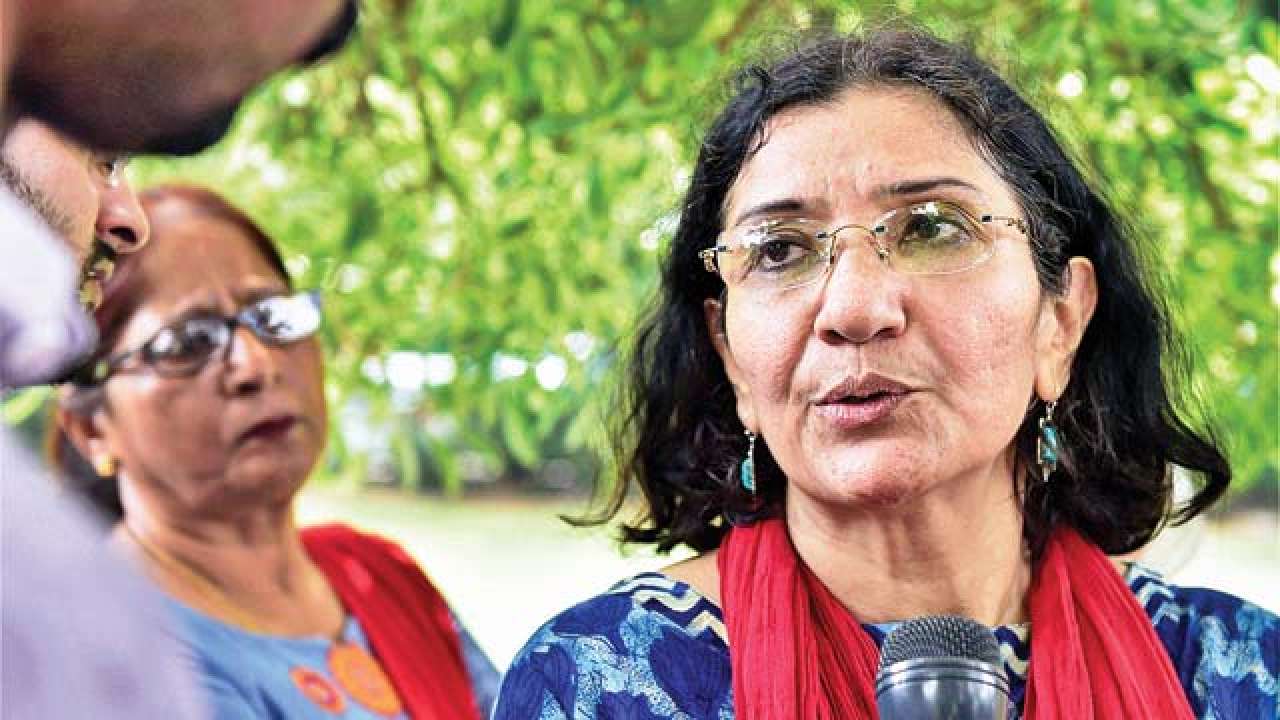Women activists hail SC verdict, say it endorses gender justice