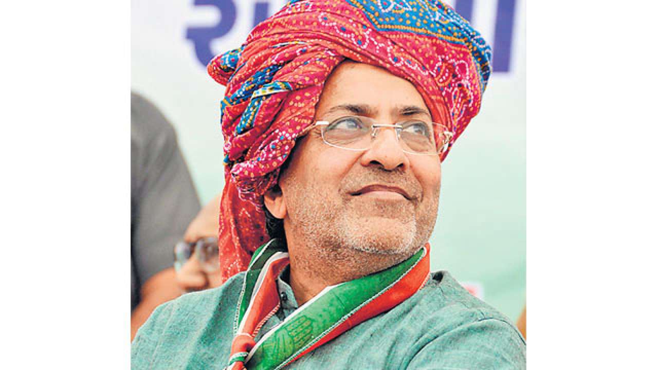 'Corporation-level leaders leading Gujarat BJP'